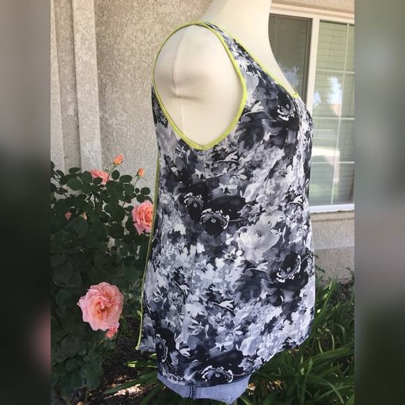 Tops | Extra Cute Tank | Poshmark